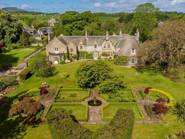 7 bedroom detached house for sale