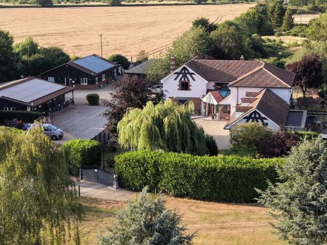 7 bedroom detached house for sale