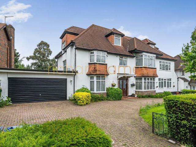 7 bedroom detached house for sale