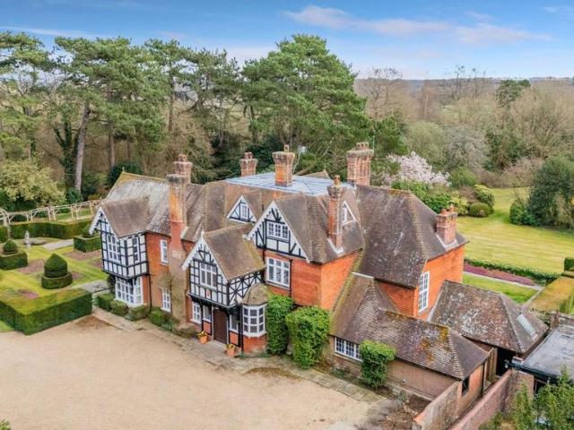 7 bedroom detached house for sale