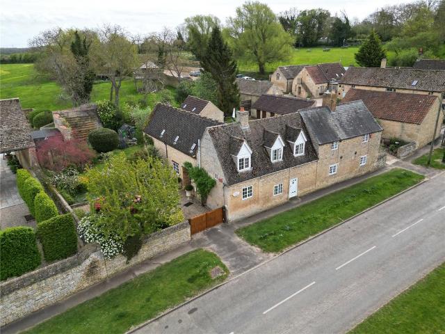 7 bedroom detached house for sale