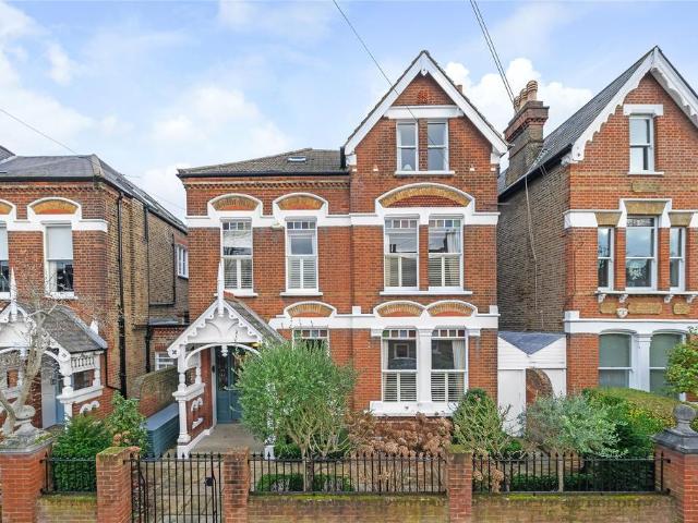 7 bedroom detached house for sale