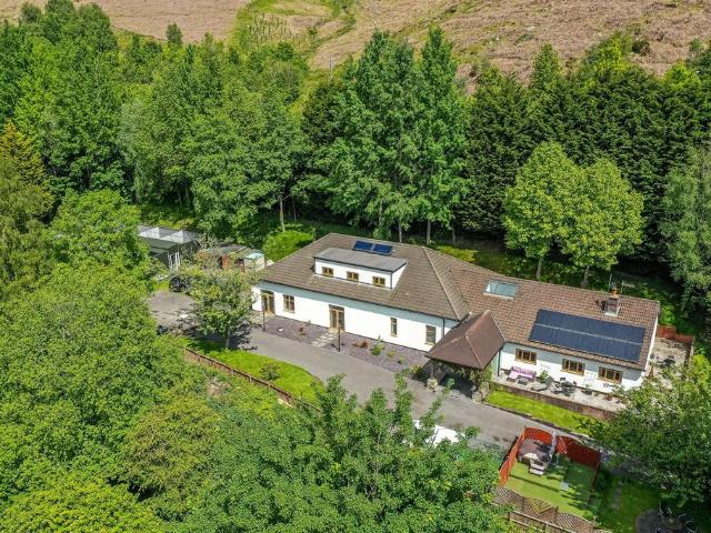 7 bedroom detached house for sale