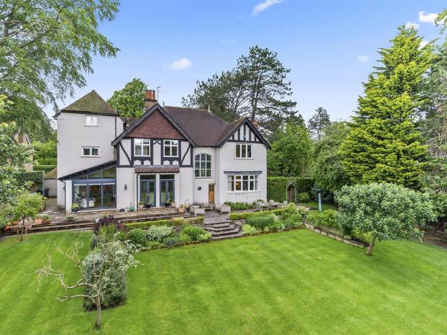 7 bedroom detached house for sale