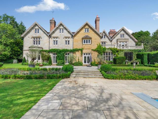 7 bedroom detached house for sale