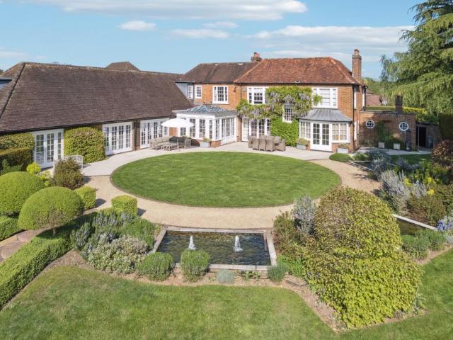 7 bedroom detached house for sale