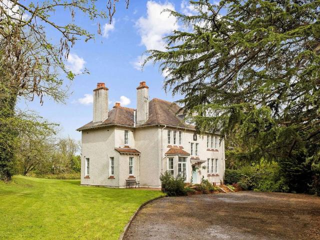 7 bedroom detached house for sale