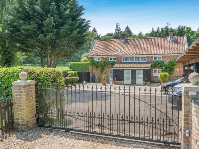7 bedroom detached house for sale
