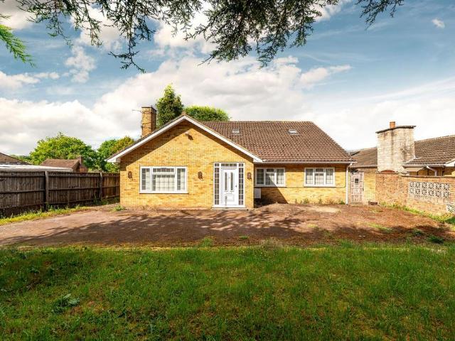 7 bedroom detached house for sale