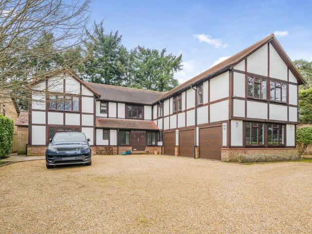 7 bedroom detached house for sale