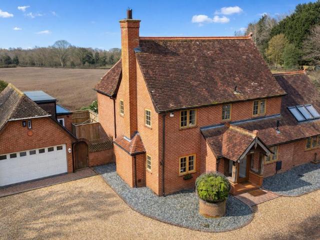 7 bedroom detached house for sale