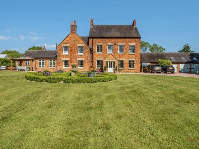 7 bedroom detached house for sale