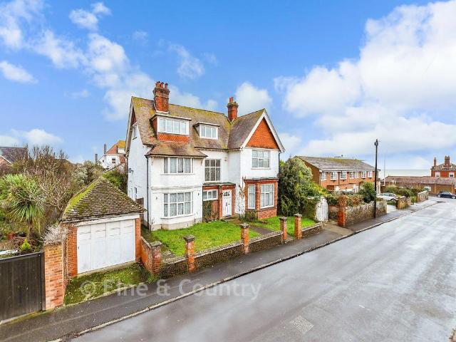 7 bedroom detached house for sale