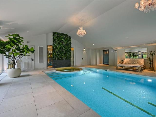 7 bedroom detached house for sale