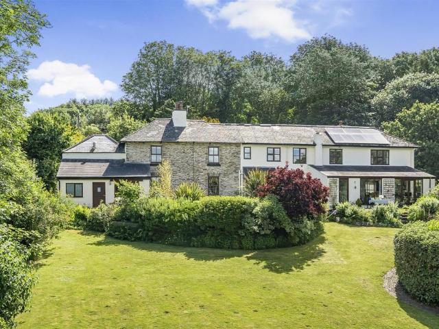 7 bedroom detached house for sale