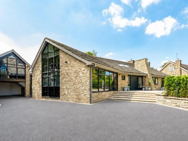 7 bedroom detached house for sale