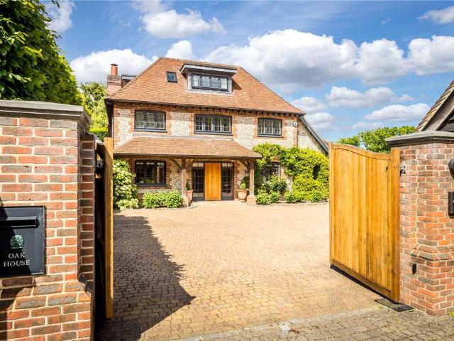 7 bedroom detached house for sale