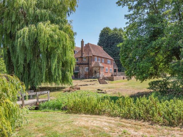 7 bedroom detached house for sale