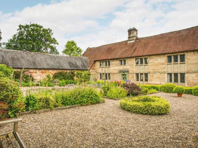 7 bedroom detached house for sale