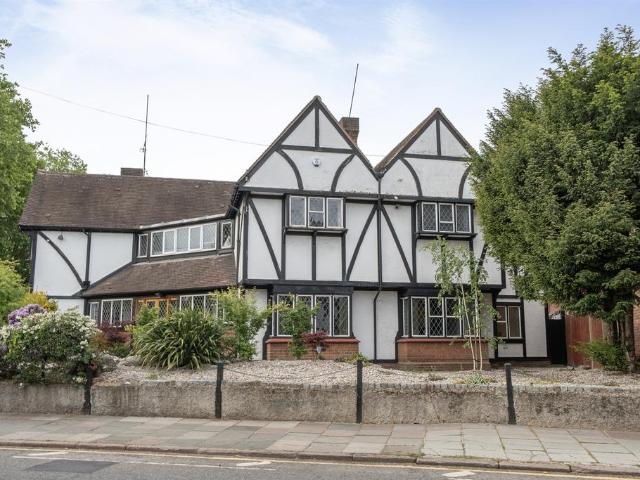 7 bedroom detached house for sale