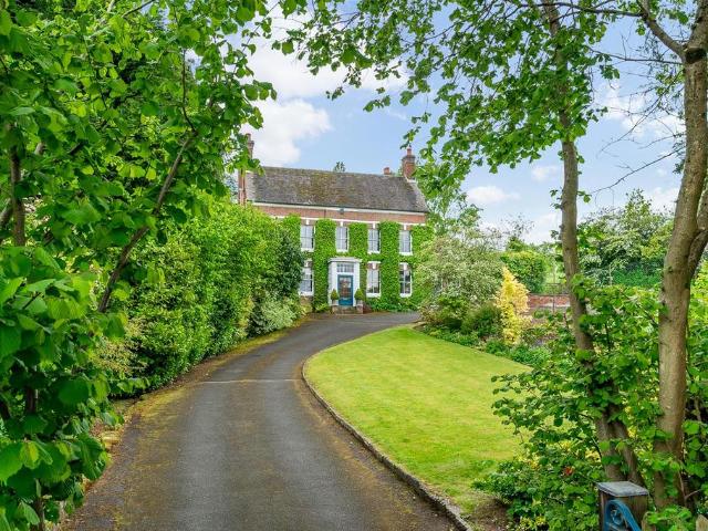 7 bedroom detached house for sale