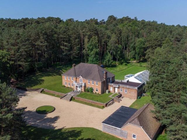 7 bedroom detached house for sale