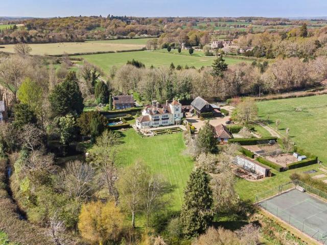 7 bedroom detached house for sale