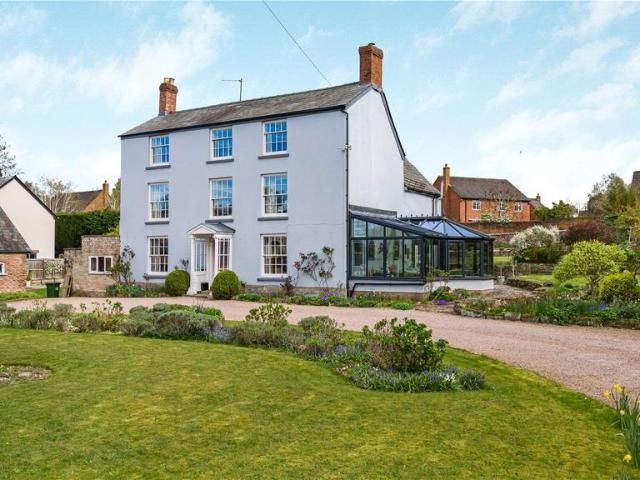 7 bedroom detached house for sale