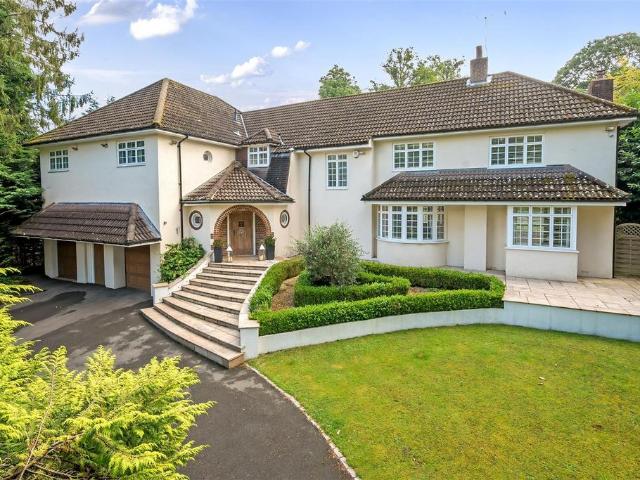 7 bedroom detached house for sale