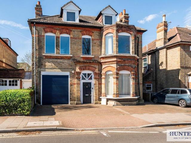 7 bedroom detached house for sale