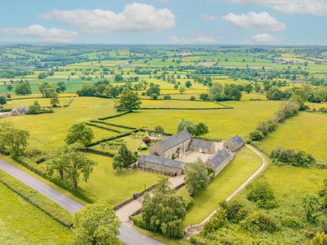 7 bedroom detached house for sale