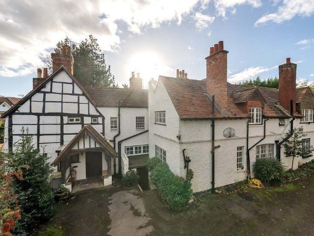 7 bedroom detached house for sale