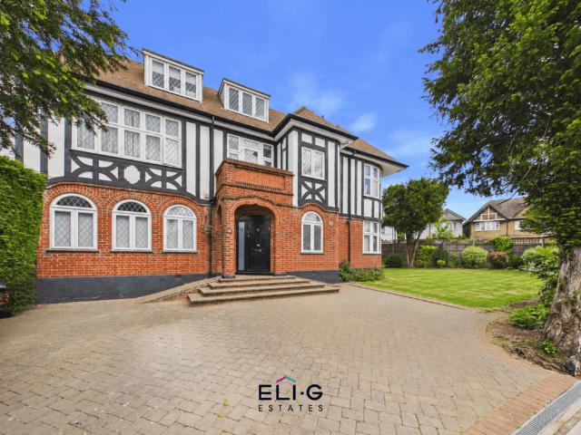 7 bedroom detached house for sale