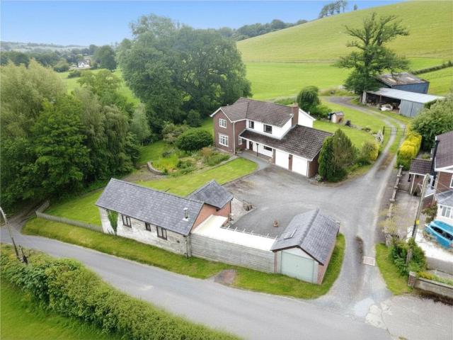 7 bedroom detached house for sale