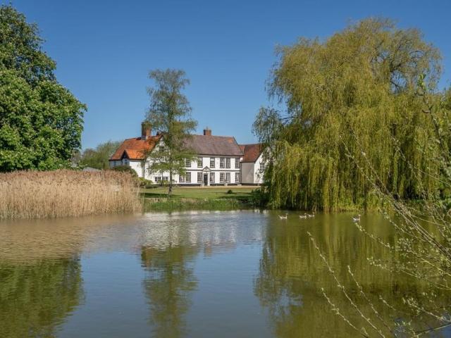 7 bedroom detached house for sale
