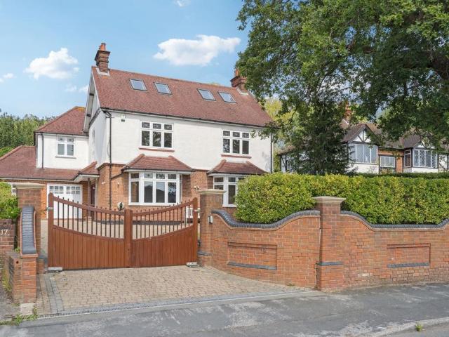 7 bedroom detached house for sale