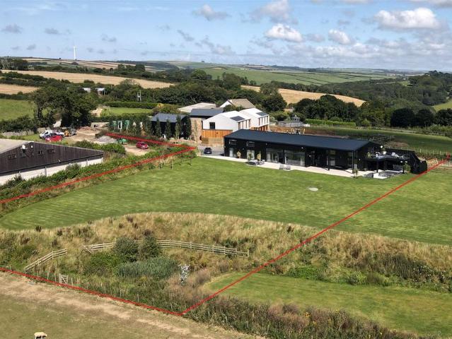 7 bedroom detached house for sale