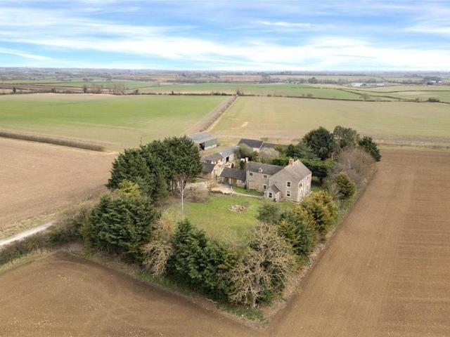 7 bedroom detached house for sale
