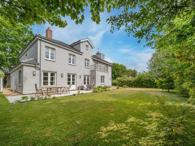 7 bedroom detached house for sale