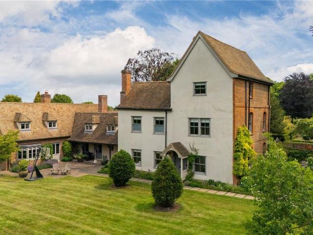 7 bedroom detached house for sale