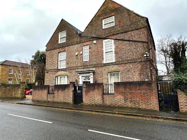 7 bedroom detached house for sale