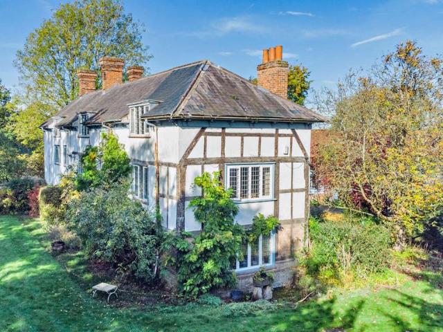 7 bedroom detached house for sale