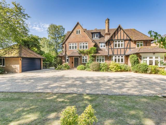 7 bedroom detached house for sale