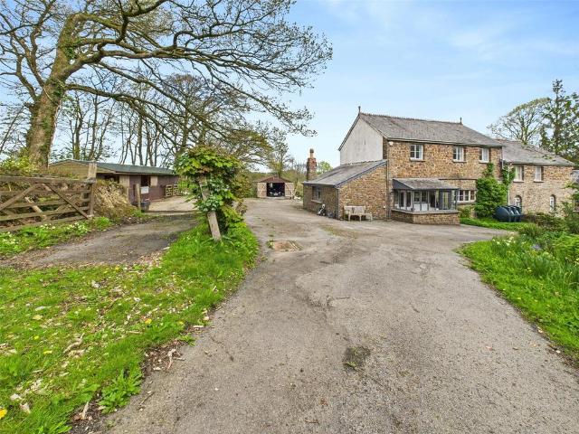 7 bedroom detached house for sale