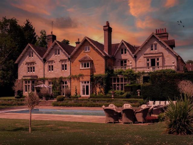 7 bedroom detached house for sale