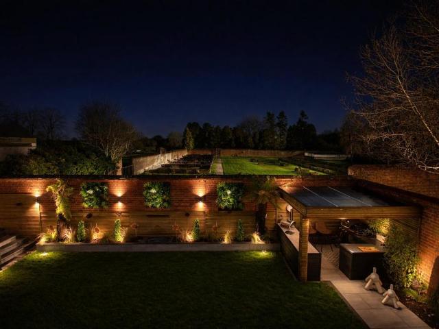 7 bedroom detached house for sale