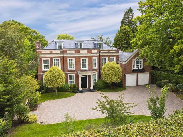 7 bedroom detached house for sale