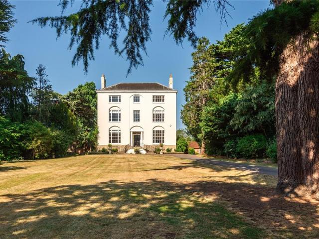 7 bedroom detached house for sale
