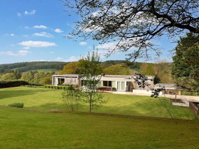 7 bedroom detached house for sale