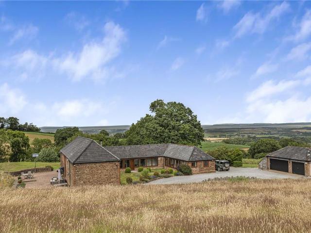 7 bedroom detached house for sale